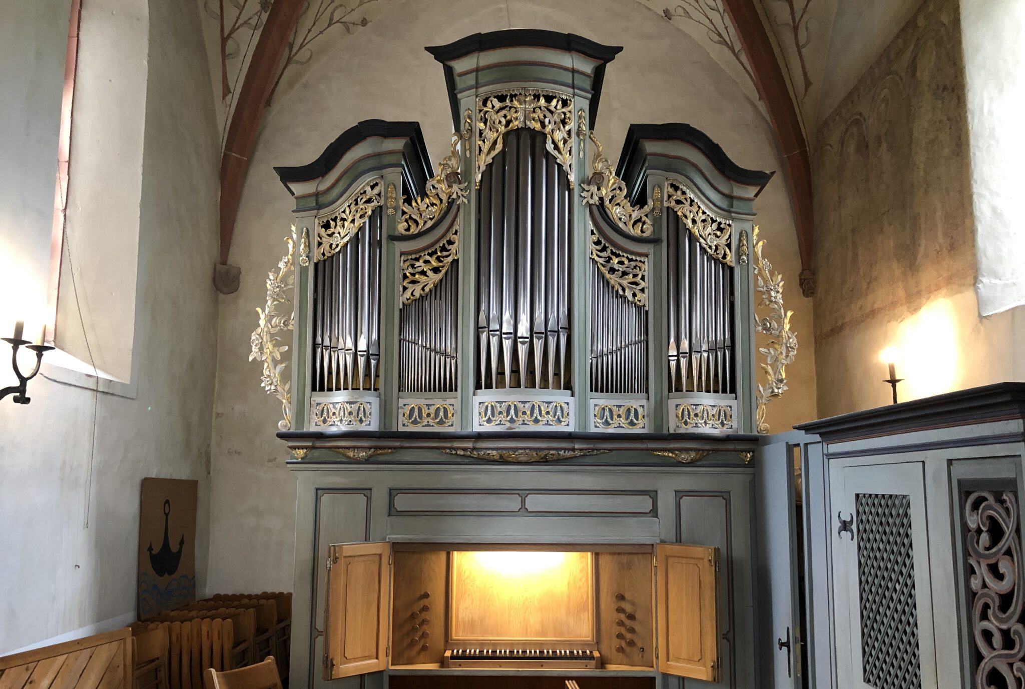 Disposition der Stumm/Oberlinger-Orgel – Prot. Kirchengemeinde Bockenheim
